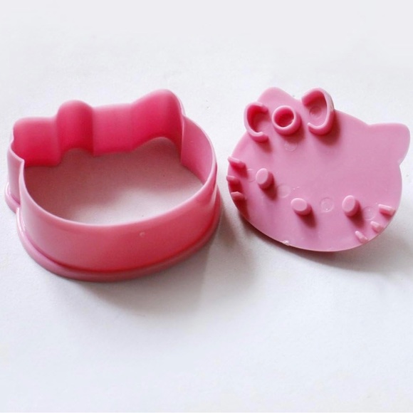 Kitchen | 2pcs Hello Kitty Pink Plastic Food Molds Cake Bread Cookie | Poshmark